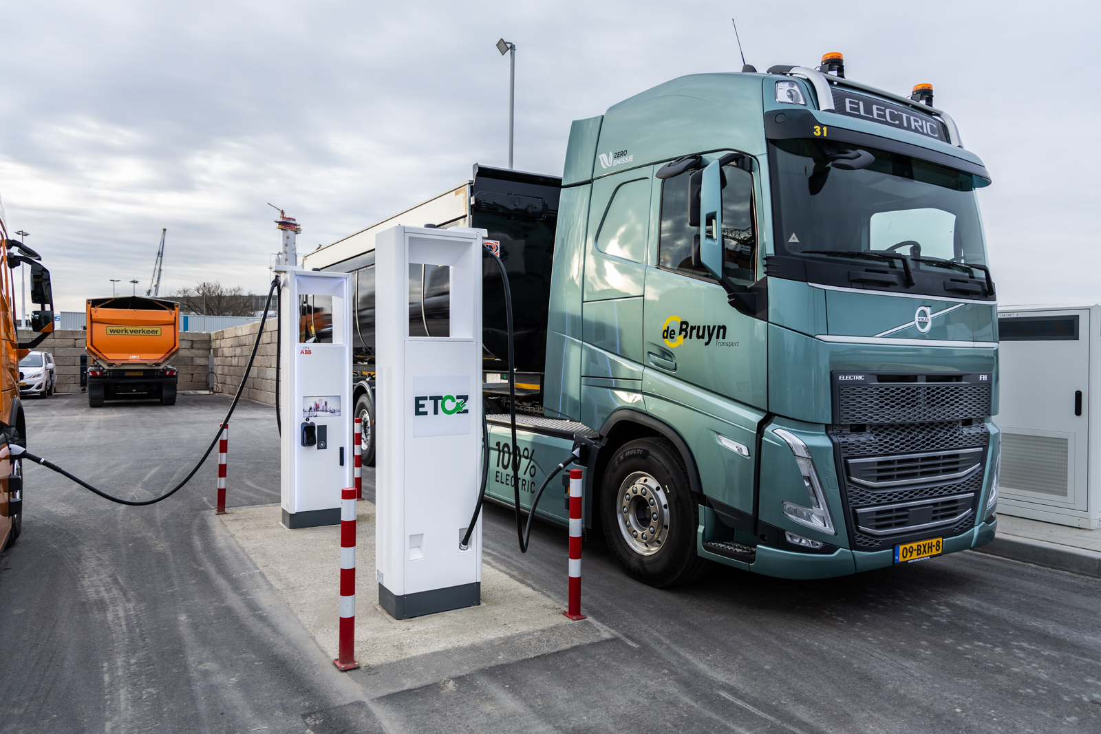 Home - de Bruyn Transport